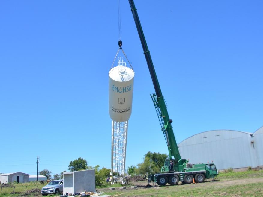 El municipio instaló un nuevo tanque de agua en el barrio San Antonio ... El municipio instaló un nuevo tanque de agua en el barrio San Antonio ...