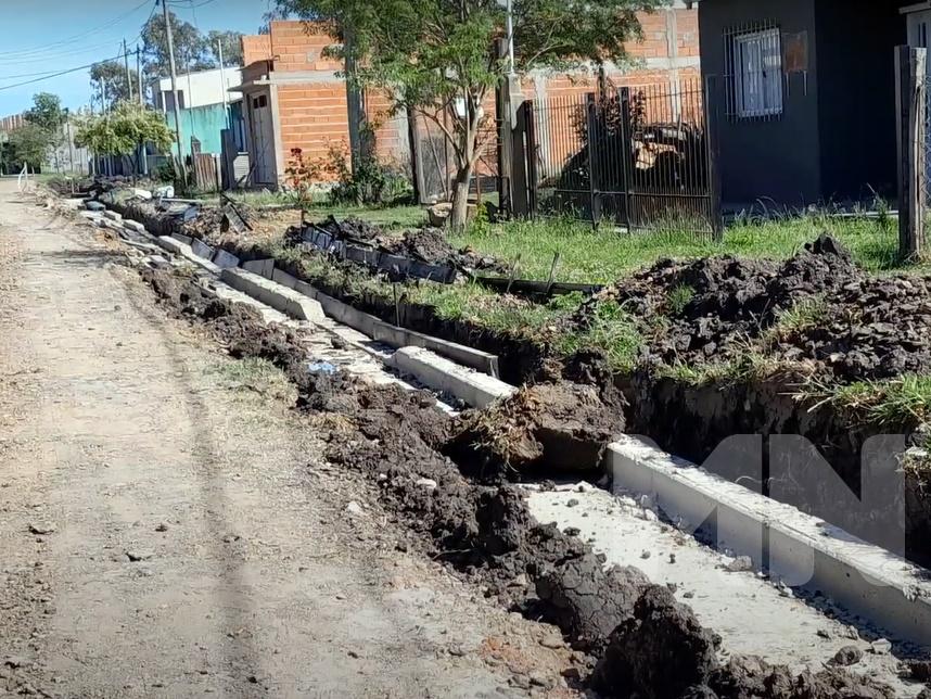 Lleva más del 60% de avance la obra de cordón cuneta en barrio San ...